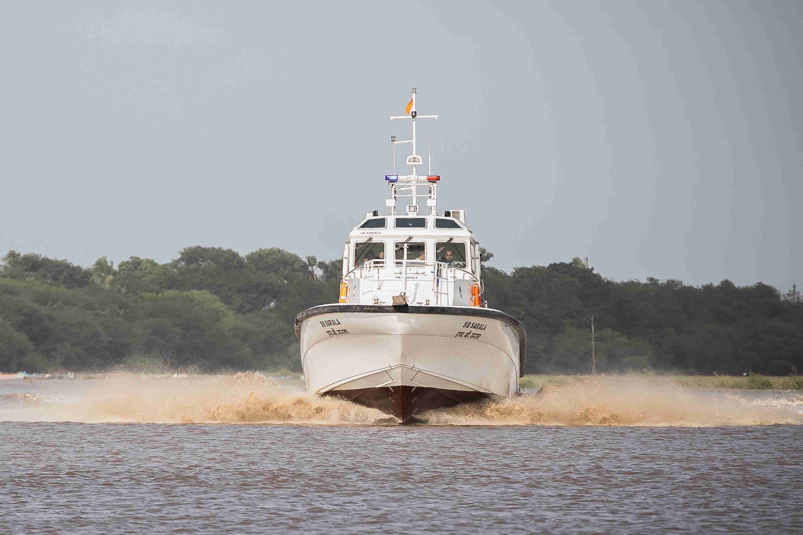 15M PATROL / PILOT CRAFT FRP - AH Wadia Boat